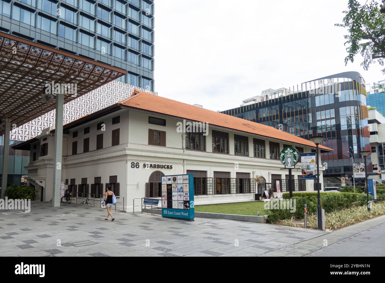 Starbucks Katong Square Singapore Stock Photo - Alamy