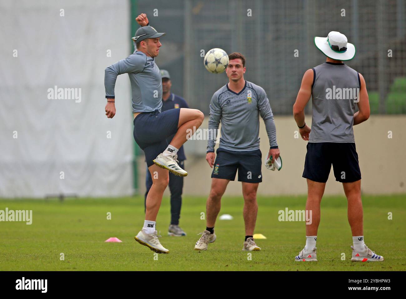 South Africa Team attends practice session at the Sher-e-Bangla ...