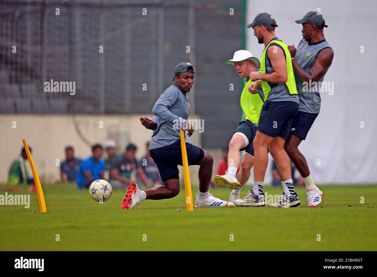 South Africa Team attends practice session at the Sher-e-Bangla ...
