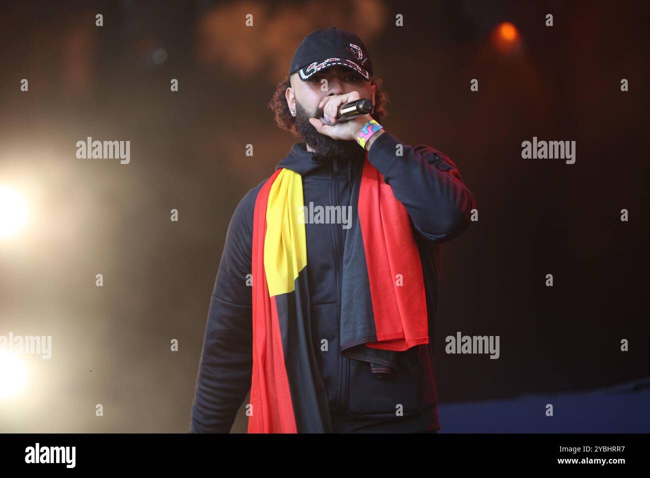Blak out hi-res stock photography and images - Alamy