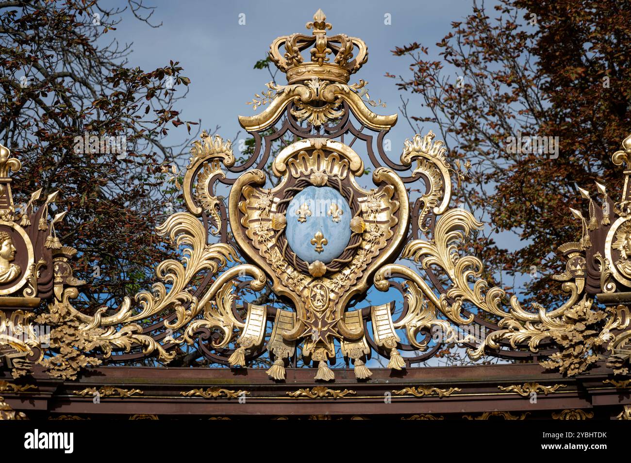 Frankreich fleur de lis hi-res stock photography and images - Alamy