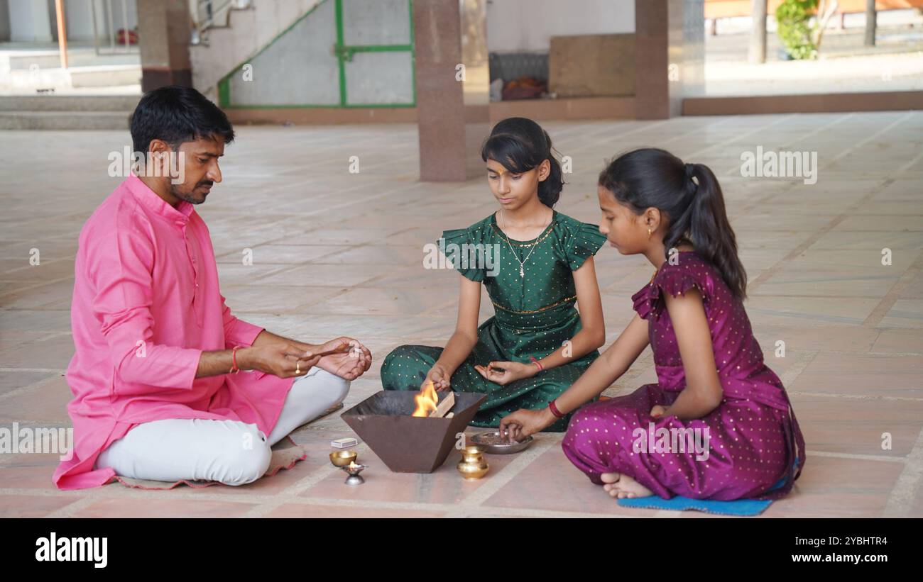 Vastu pooja hi-res stock photography and images - Alamy