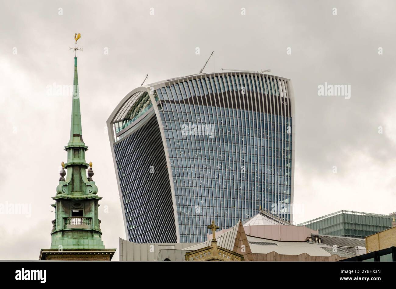LONDON - MAY 29: The 20 Fenchurch Street aka Walkie Talkie building in ...