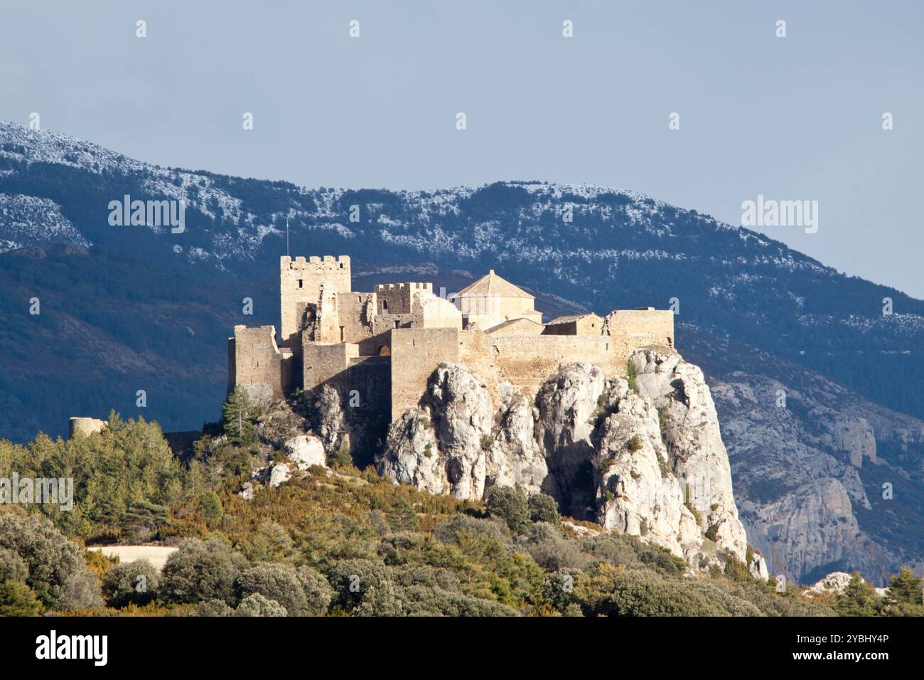 World locations loarre castle hi-res stock photography and images - Alamy