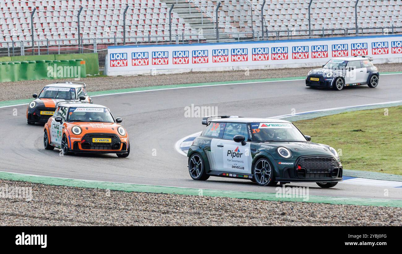 Hockenheim, Deutschland. 19th Oct, 2024. Leon Arndt (GER) vor Lukas Stiefelhagen (NED), 19.10. ...