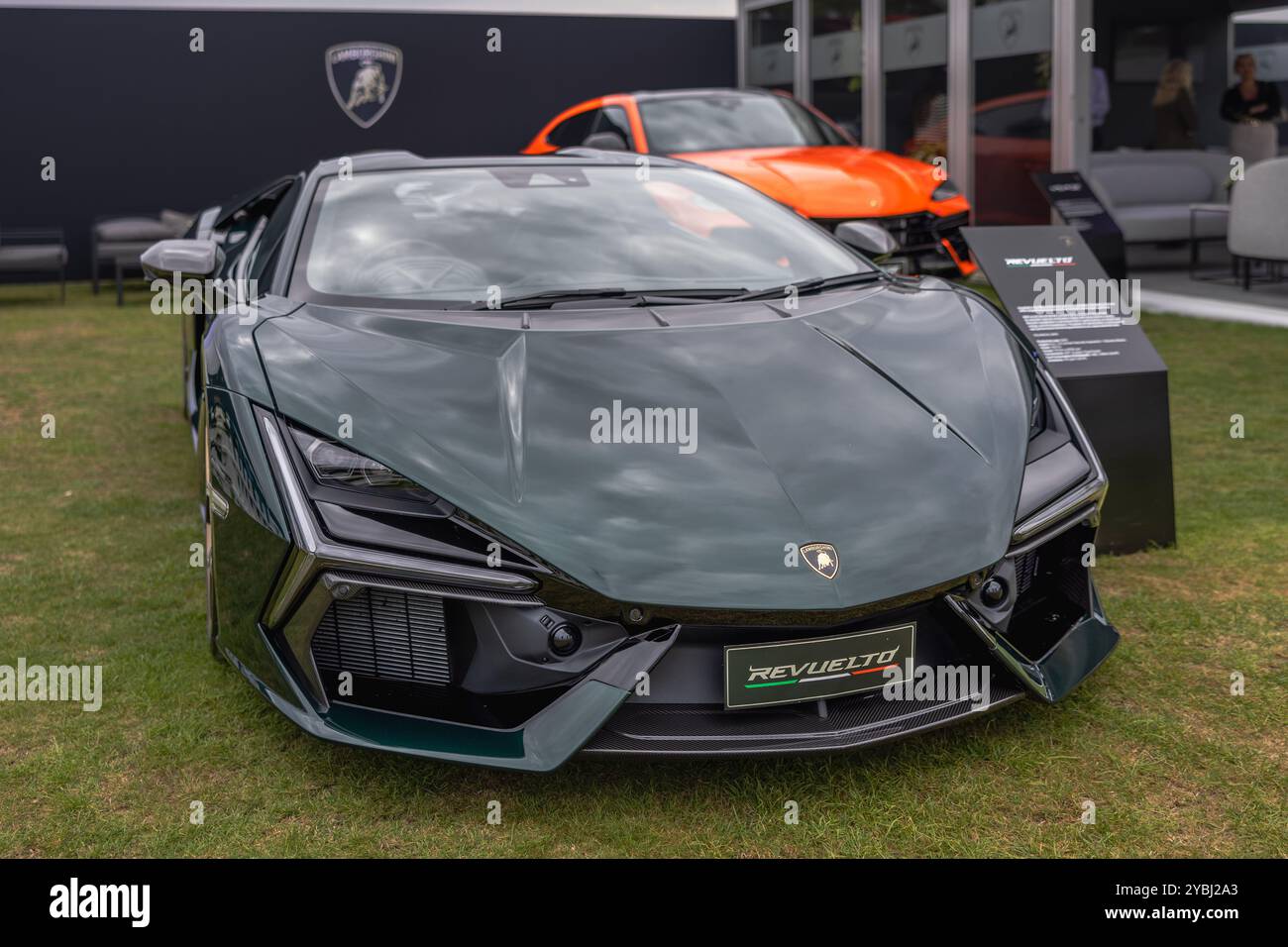 Lamborghini revuelto hi-res stock photography and images - Alamy