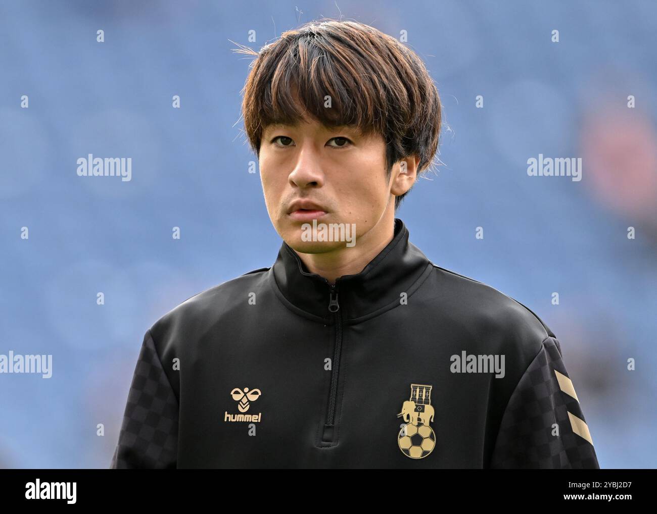 Tatsuhiro Sakamoto of Coventry City warms up ahead of the Sky Bet ...