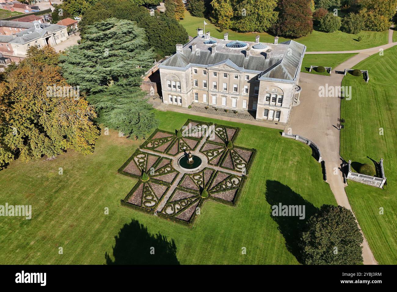 Sledmere House, Georgian country house East Riding of Yorkshire ...