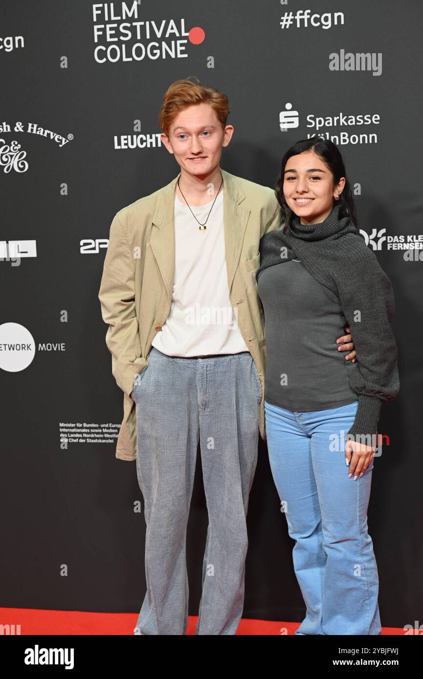 Schauspieler Konrad Neidhardt und Tanaz Molaei , l-r, kommt zum ...