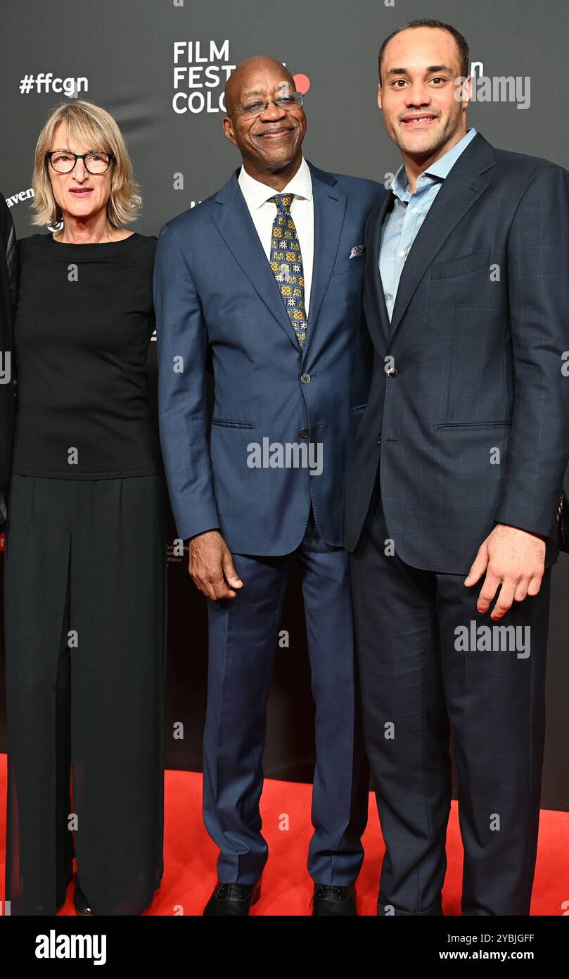 Anne Merrem, der US amerikanische Sportler Edwin Moses und sein Sohn ...