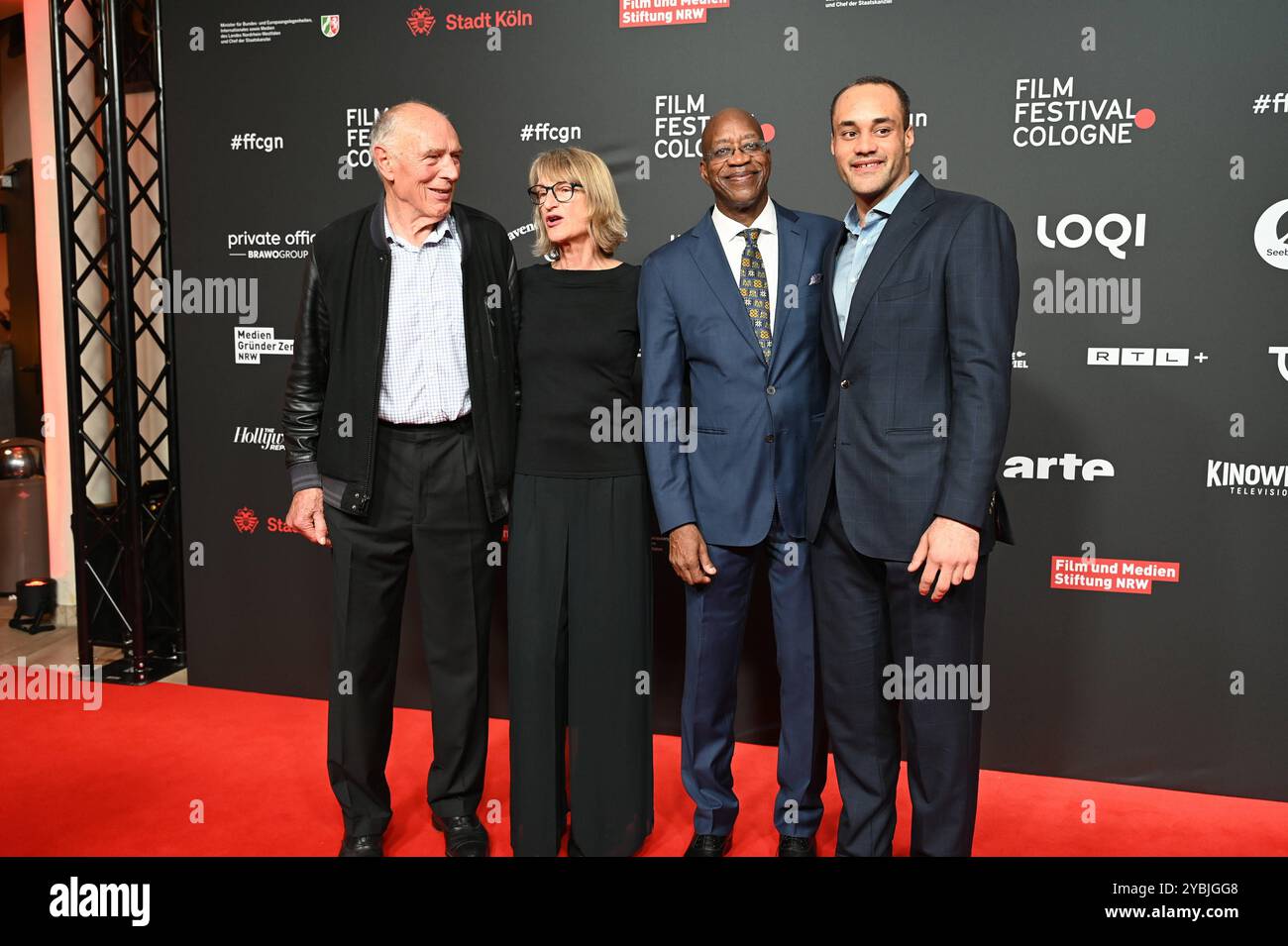 Basketballtrainer Holger Geschwindner, Anne Merrem,der US amerikanische ...