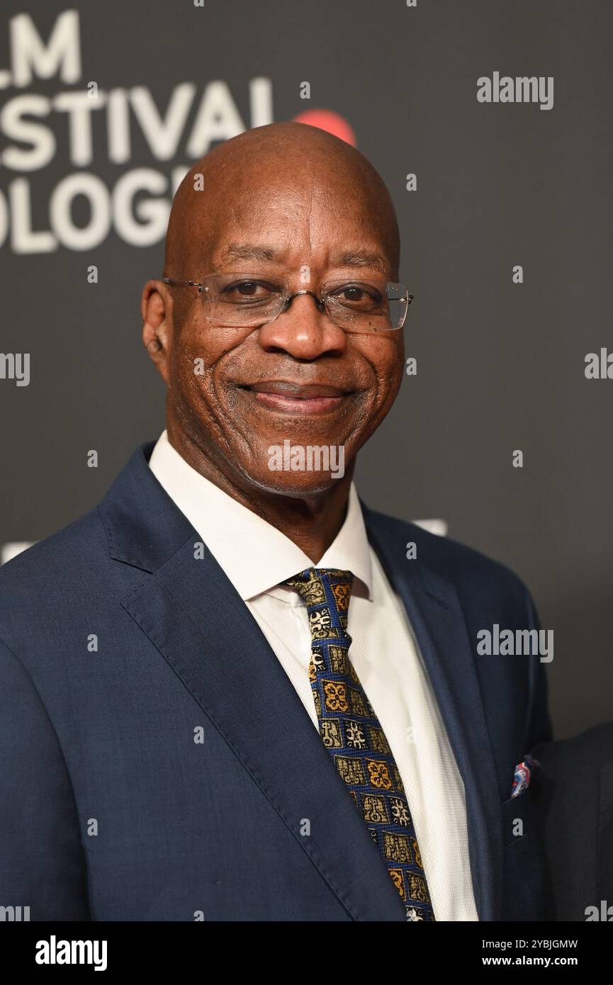 der US amerikanische Sportler Edwin Moses, Leichtathletik Legende kommt ...