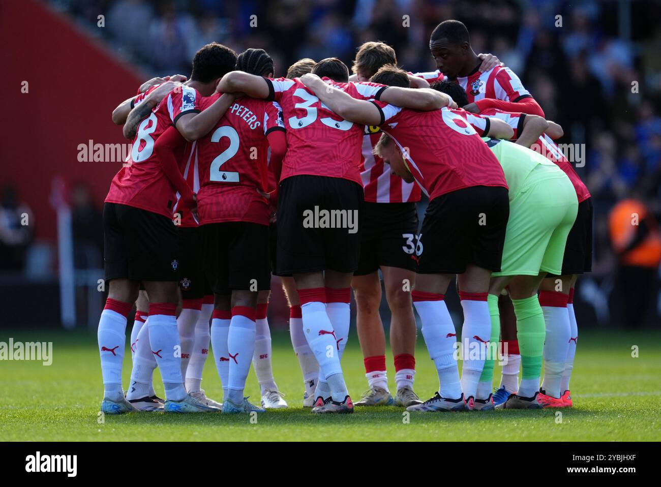 Southampton players huddle ahead of the Premier League match at St Mary ...