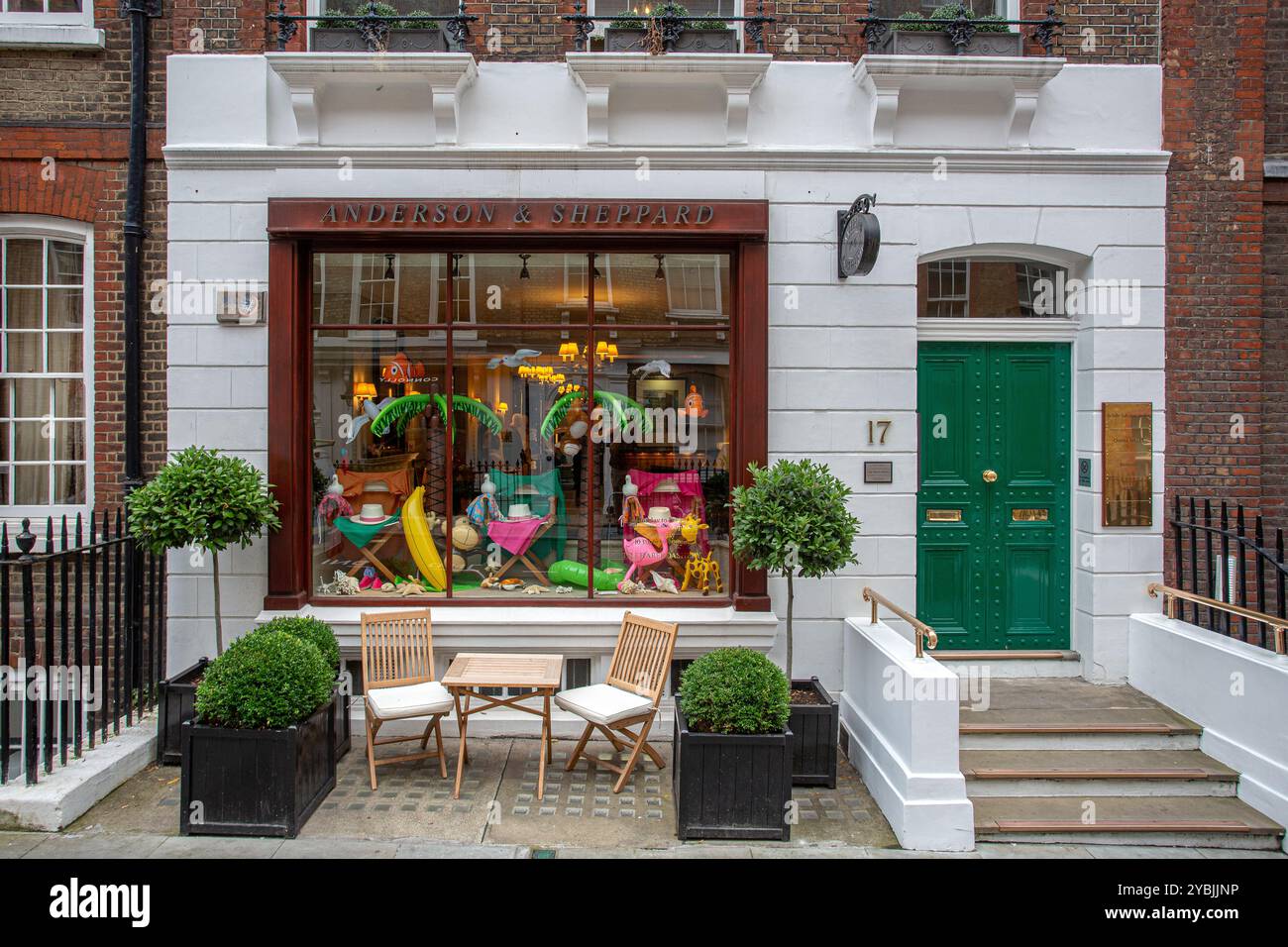 Clothes store london hi-res stock photography and images - Alamy