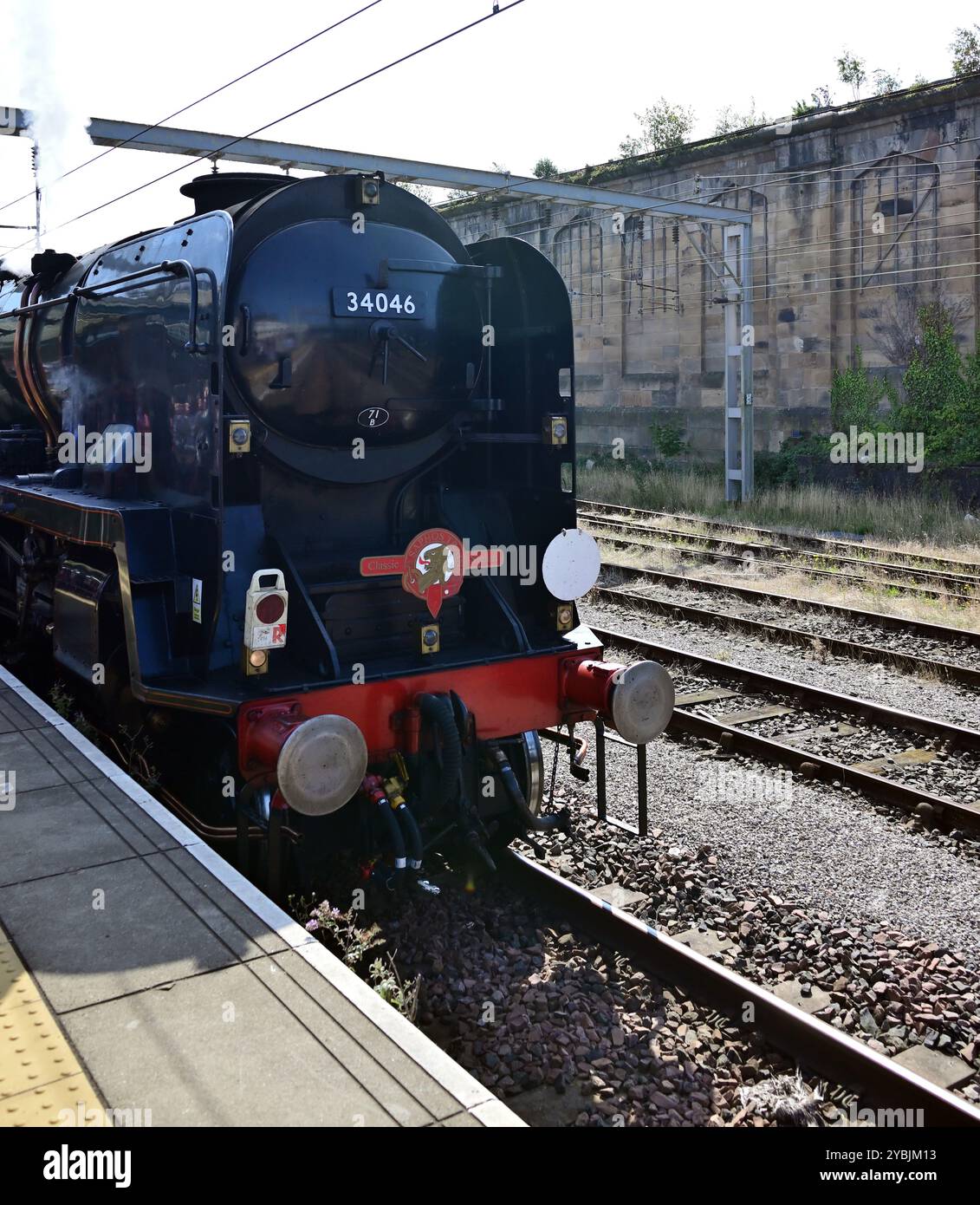 SR West Country Class No 34046 Braunton beside platform 1 at Carlisle ...