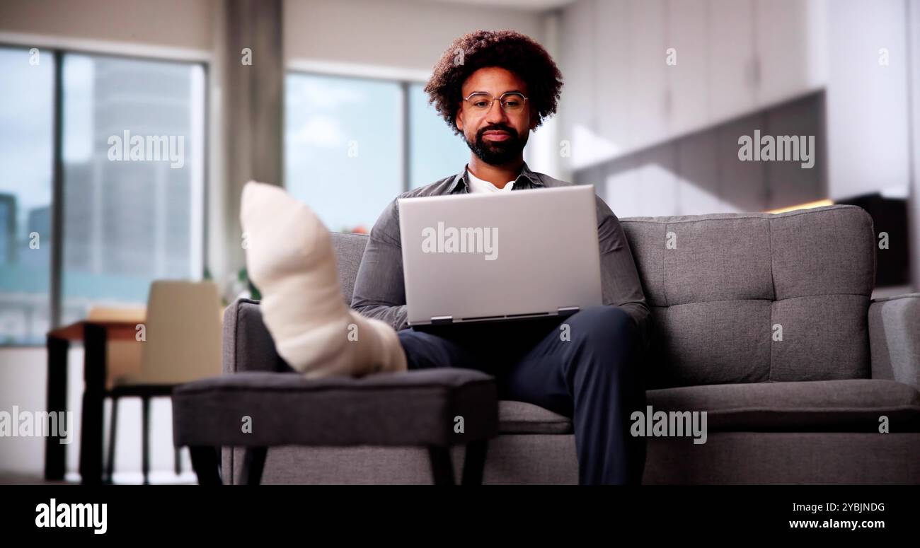 Injured Man With Broken Leg In Cast Stock Photo - Alamy