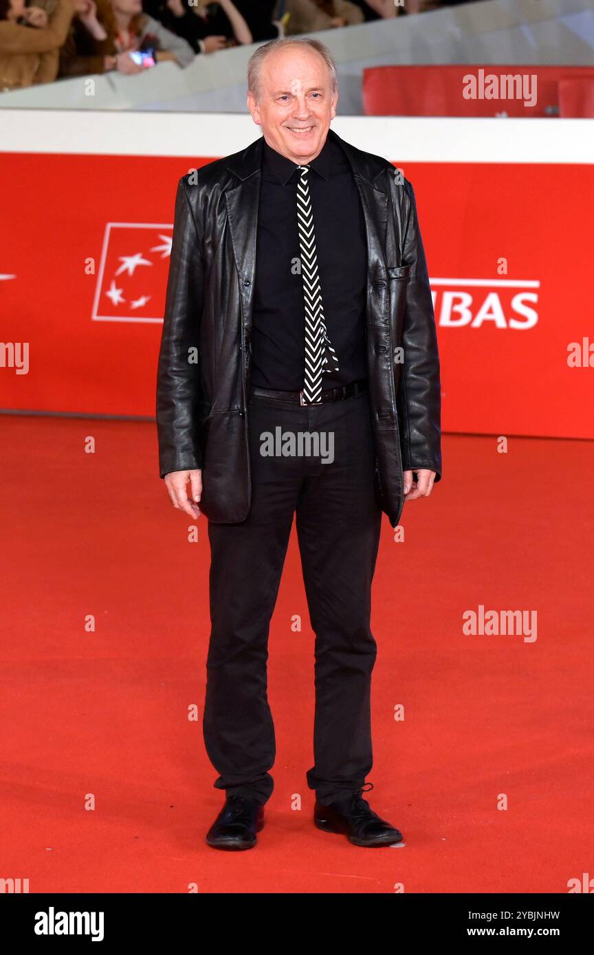 Tomas Arana bei der Premiere des Kinofilms 'Mike' auf dem 19 ...
