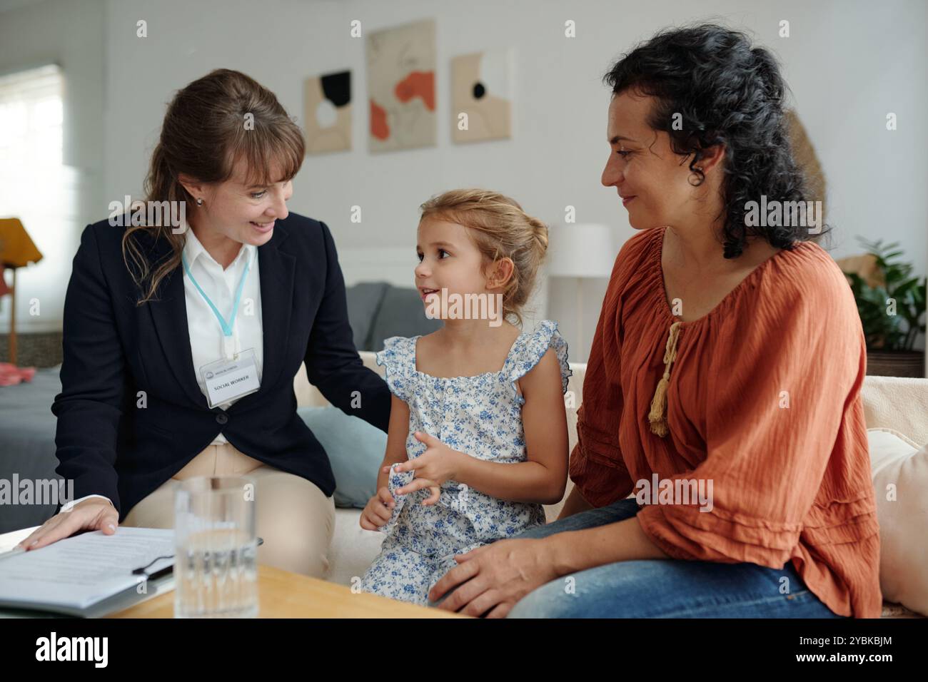 Social worker child protection hi-res stock photography and images - Alamy