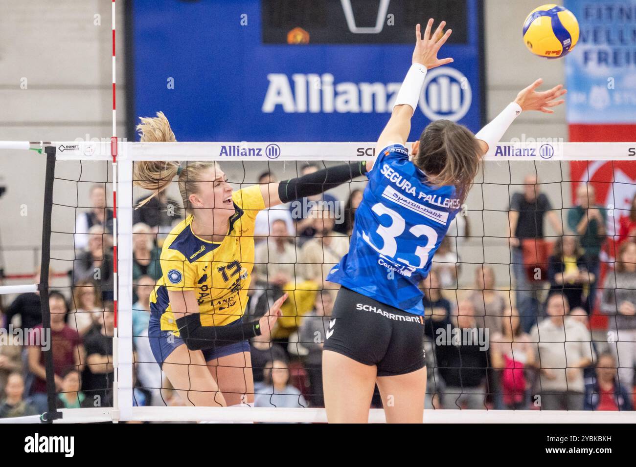Hannah Kohn (SSC Palmberg Schwerin, #12) vs. Maria Segura Palleres ...