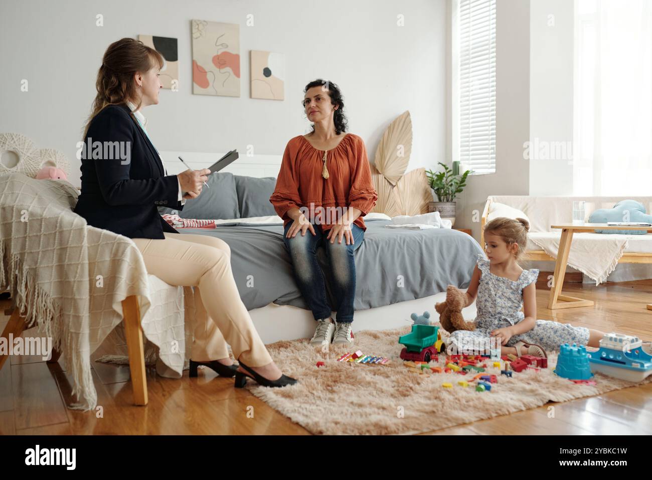Adoption social worker hi-res stock photography and images - Alamy