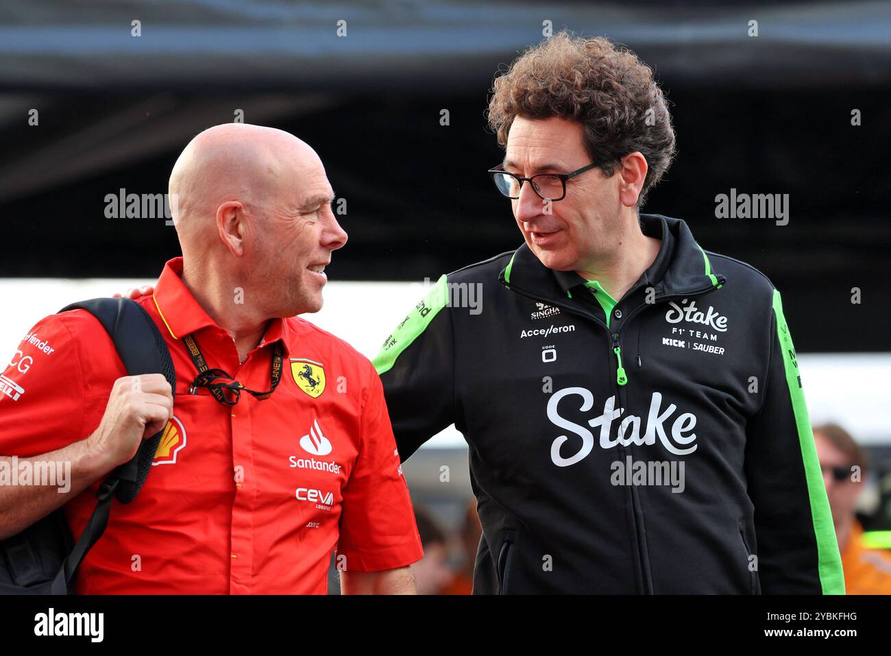 (L to R): Jock Clear (GBR) Ferrari Senior Performance Engineer with Mattia Binotto (ITA) Sauber ...