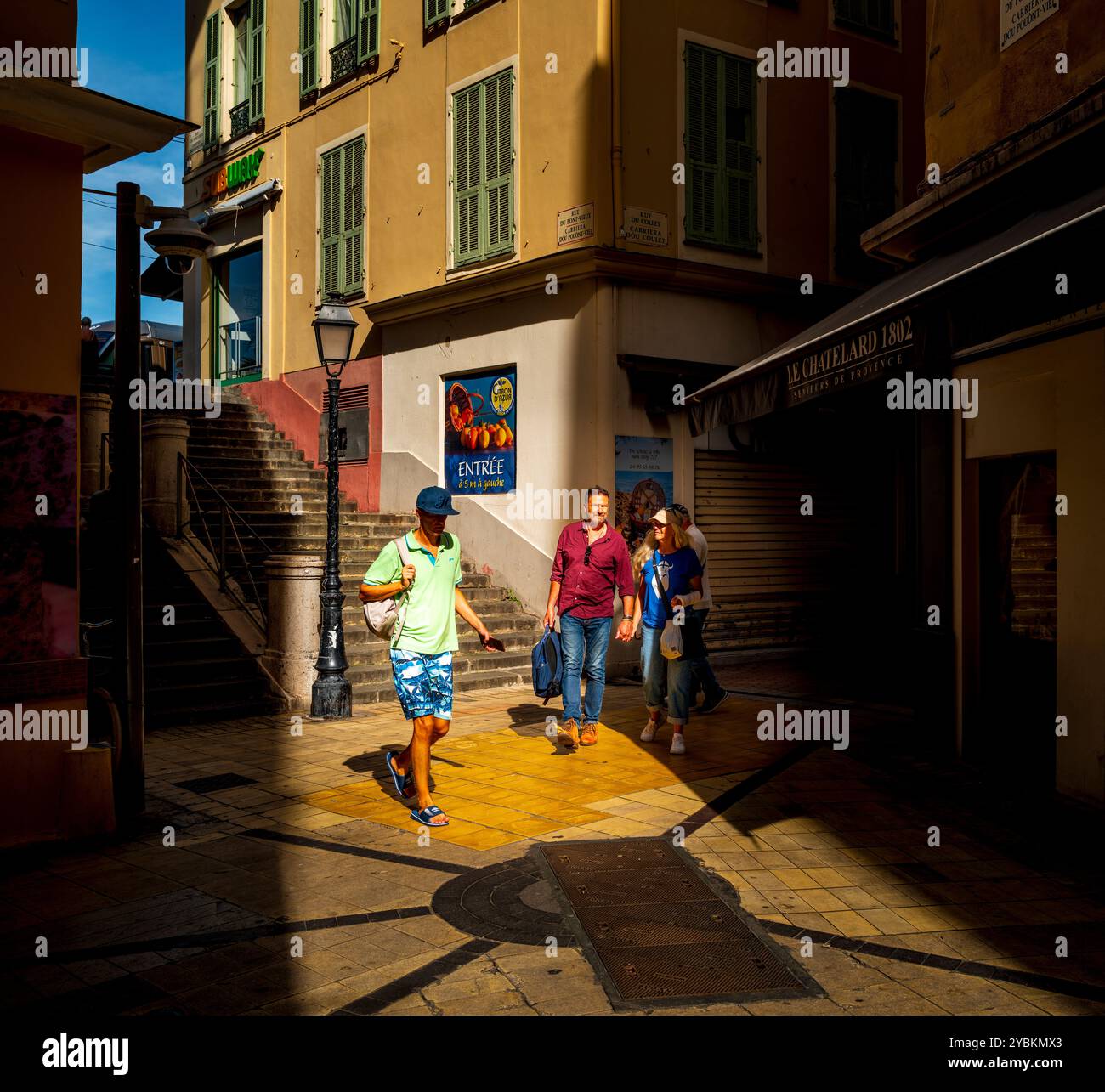 Nice street photography hi-res stock photography and images - Alamy