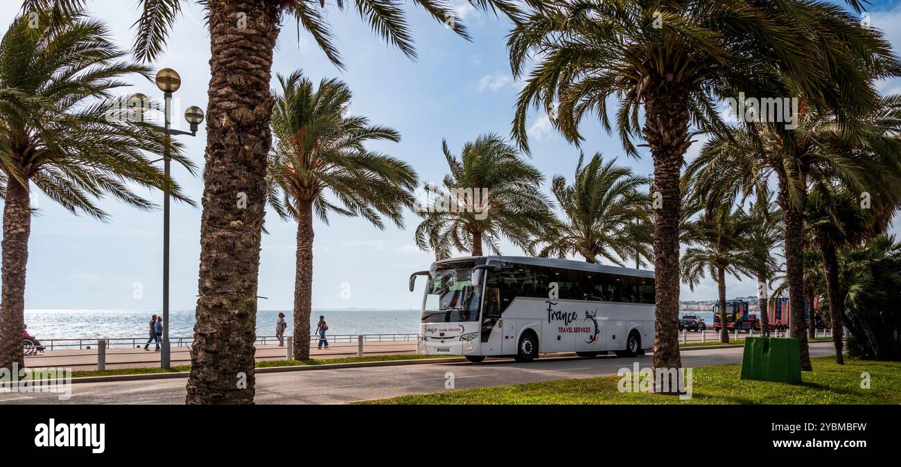 Tourist bus on the Prom des Anglais Stock Photo - Alamy
