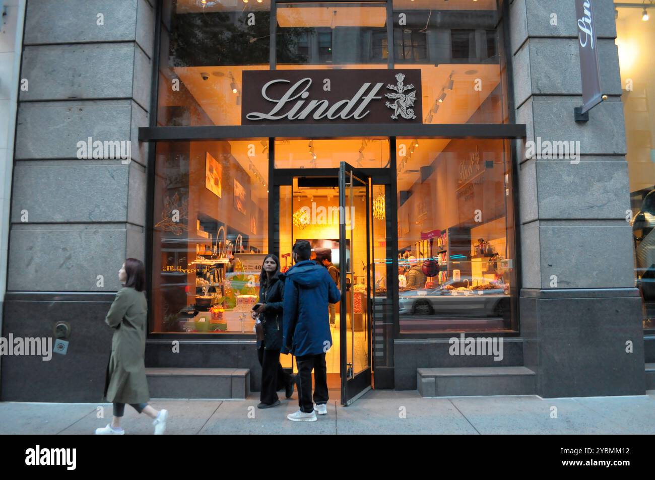 A Lindt store is seen in Manhattan, New York City Stock Photo - Alamy