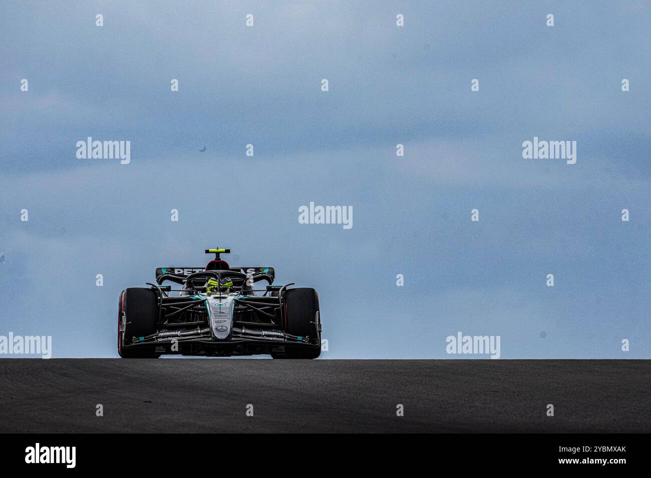 Lewis hamilton mercedes finish hi-res stock photography and images - Alamy