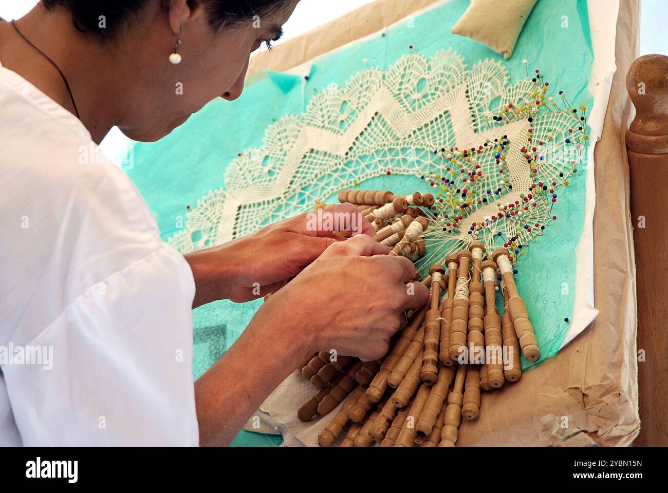 Maltese lace making hi-res stock photography and images - Alamy
