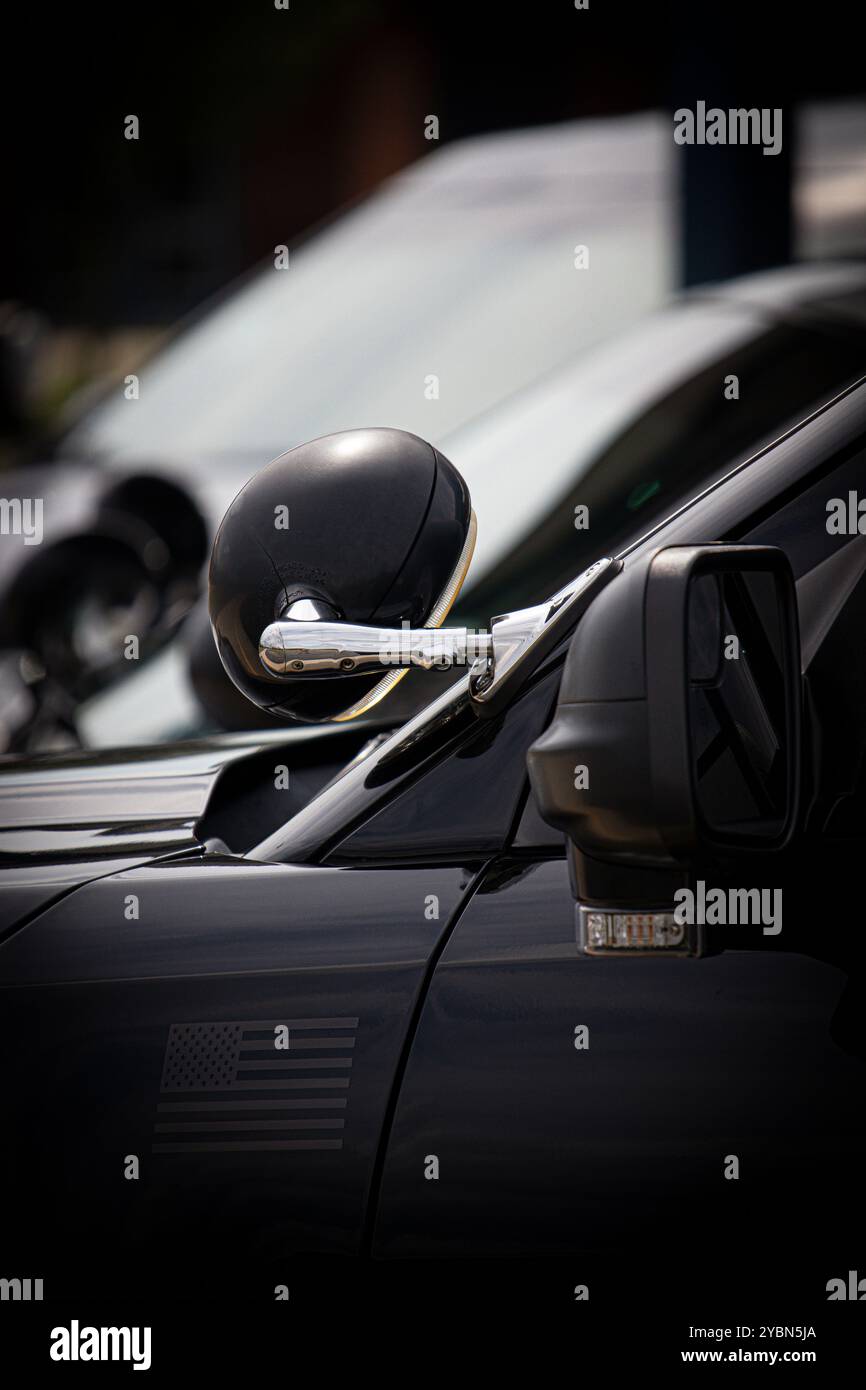 Black police suv hi-res stock photography and images - Alamy