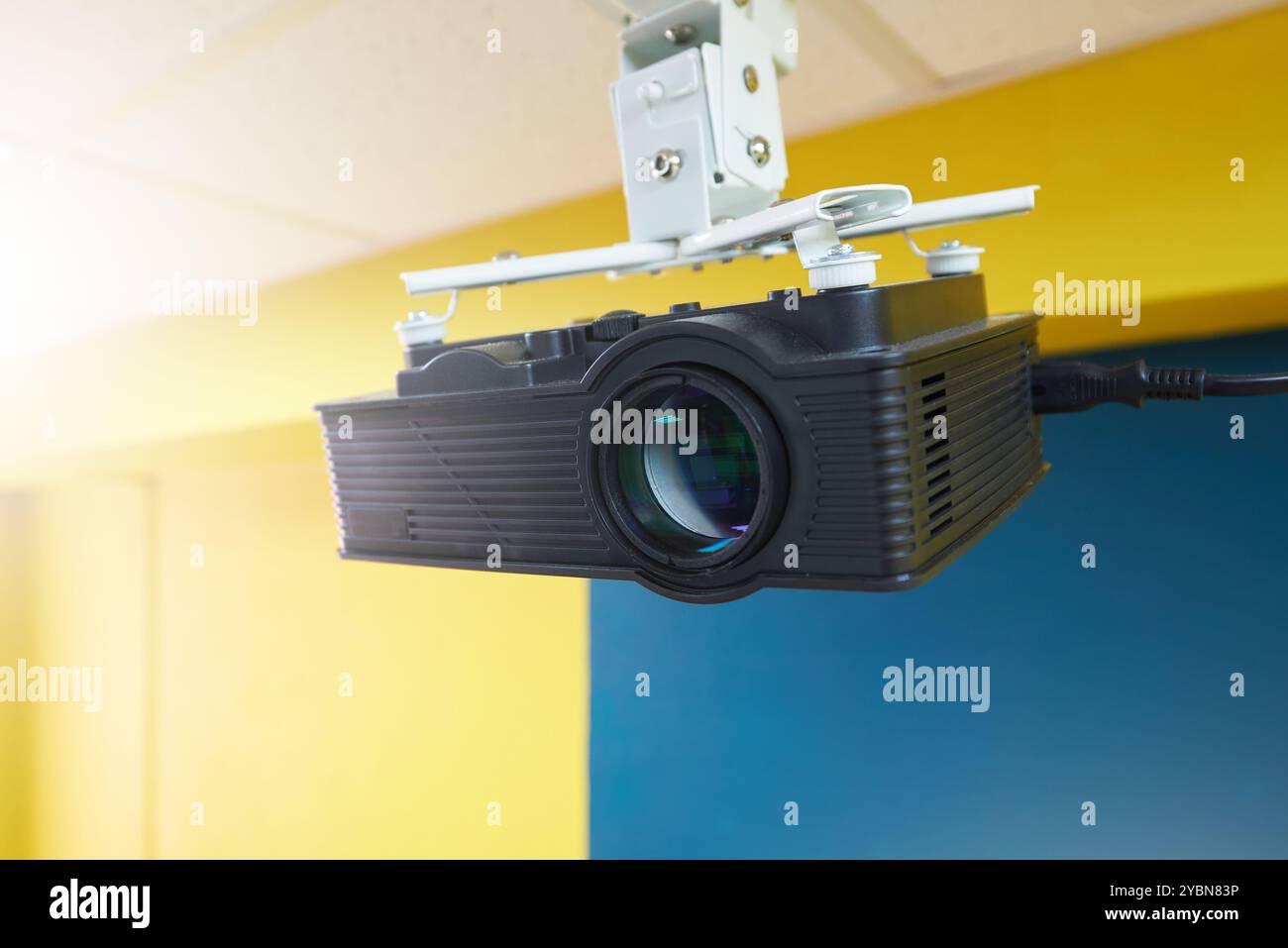 Ceiling projection hi-res stock photography and images - Alamy