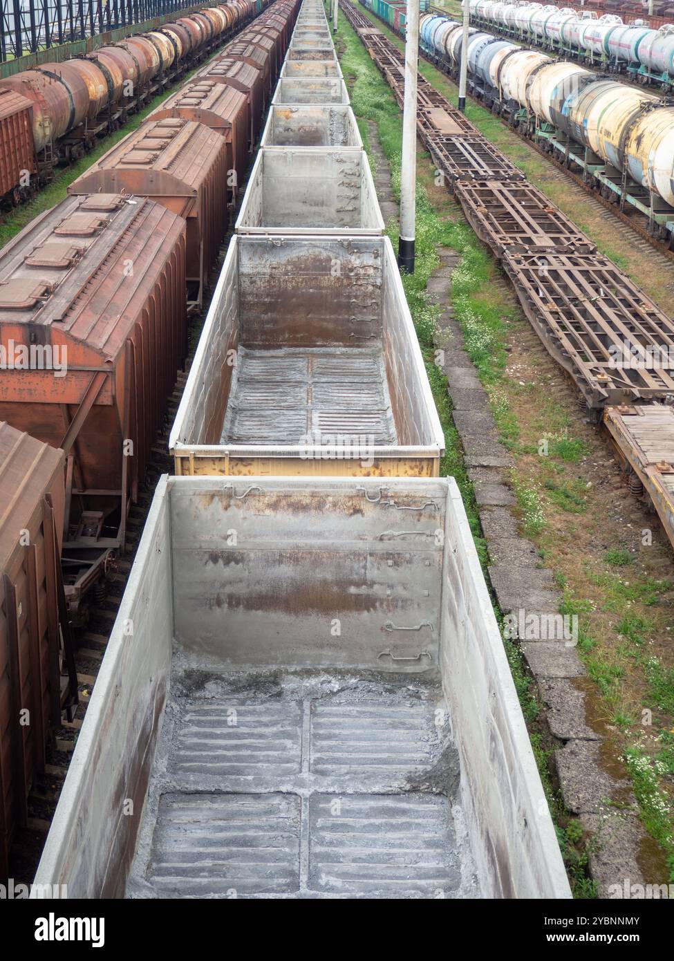 Train of empty container wagons hi-res stock photography and images - Alamy
