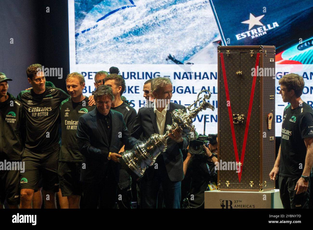 The winners of the America's Cup, Emirates Team New Zealand, receive ...