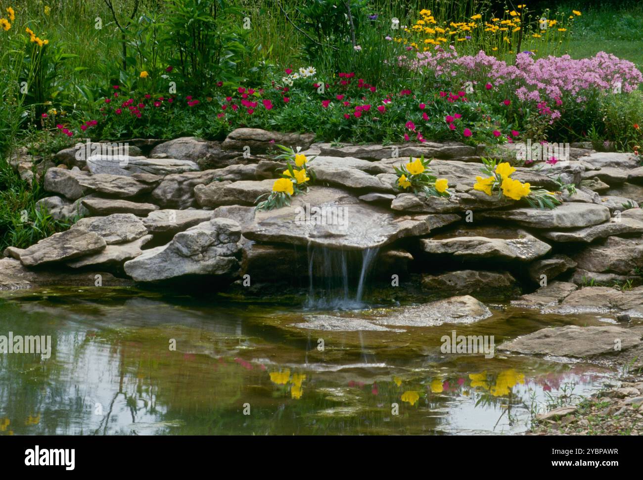 Home pond with fuontain hi-res stock photography and images - Alamy
