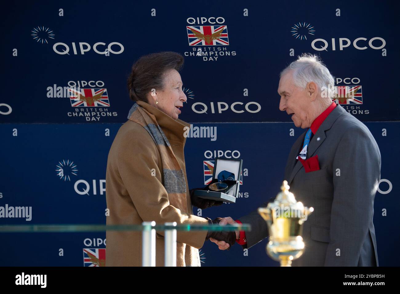 Ascot, Berkshire, UK. 19th October, 2024. The Princess Royal, Princess Anne made presented a ...