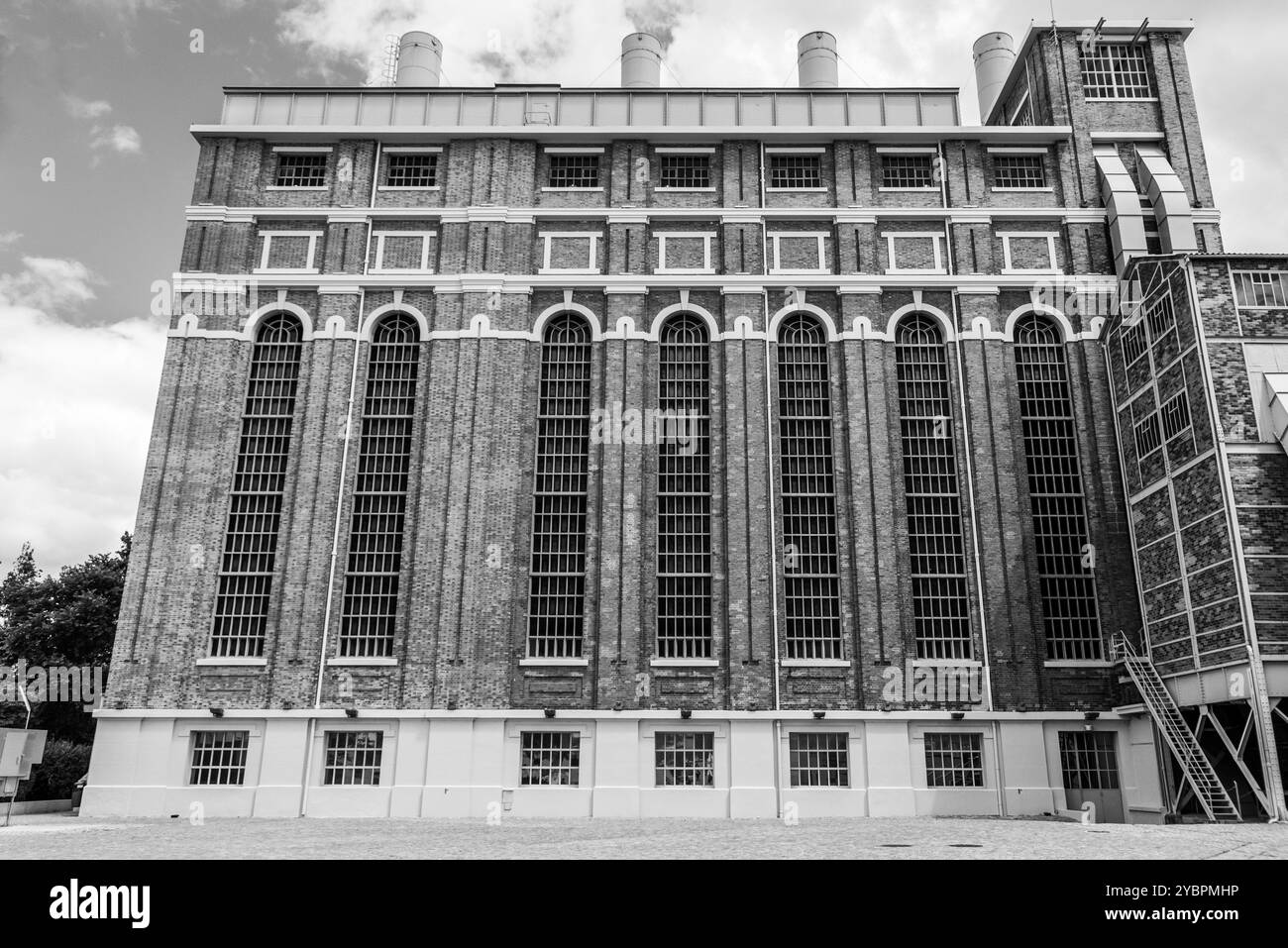 The MAAT Central museum in Lisboa, built in a former power plant ...