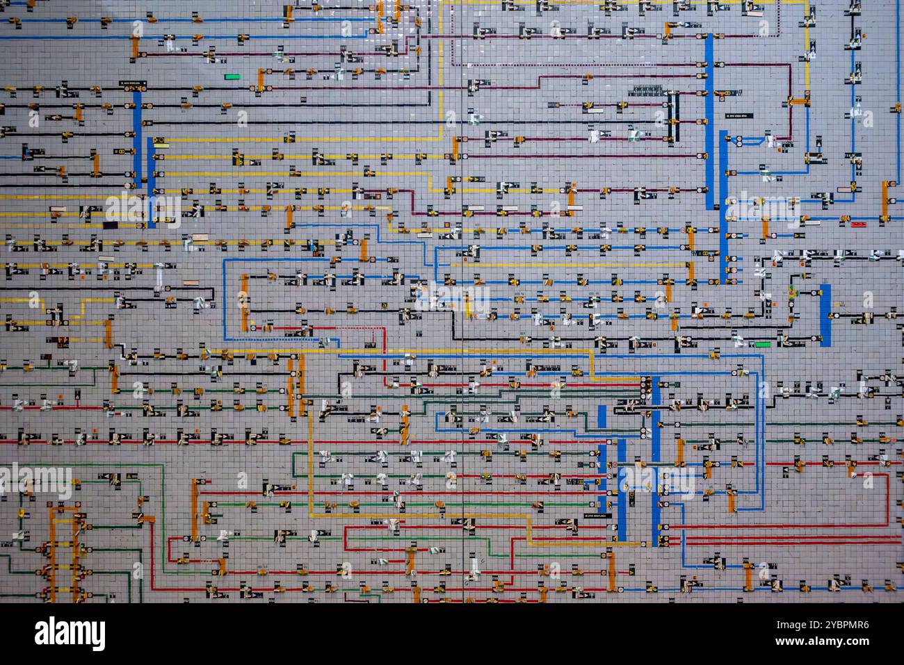 Intricate network of structures hi-res stock photography and images - Alamy