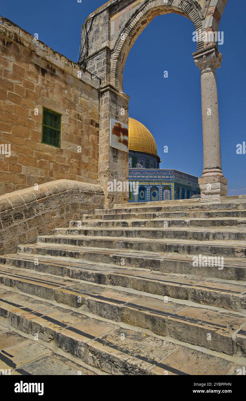 A complex of religious buildings on the Temple Mount in Jerusalem.wall ...