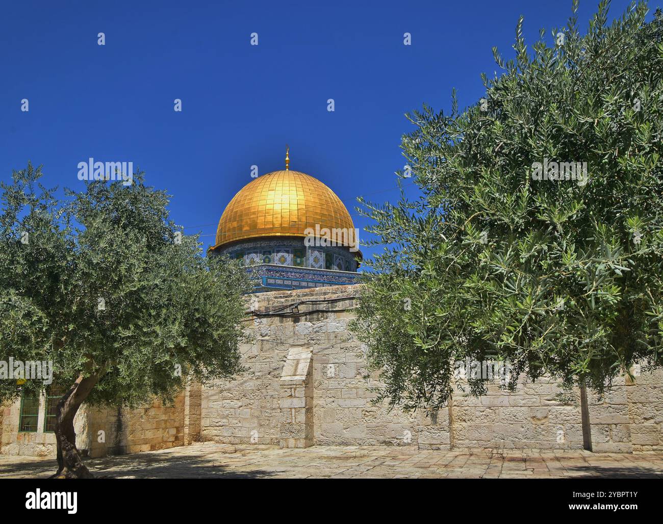 A complex of religious buildings on the Temple Mount in Jerusalem.wall ...
