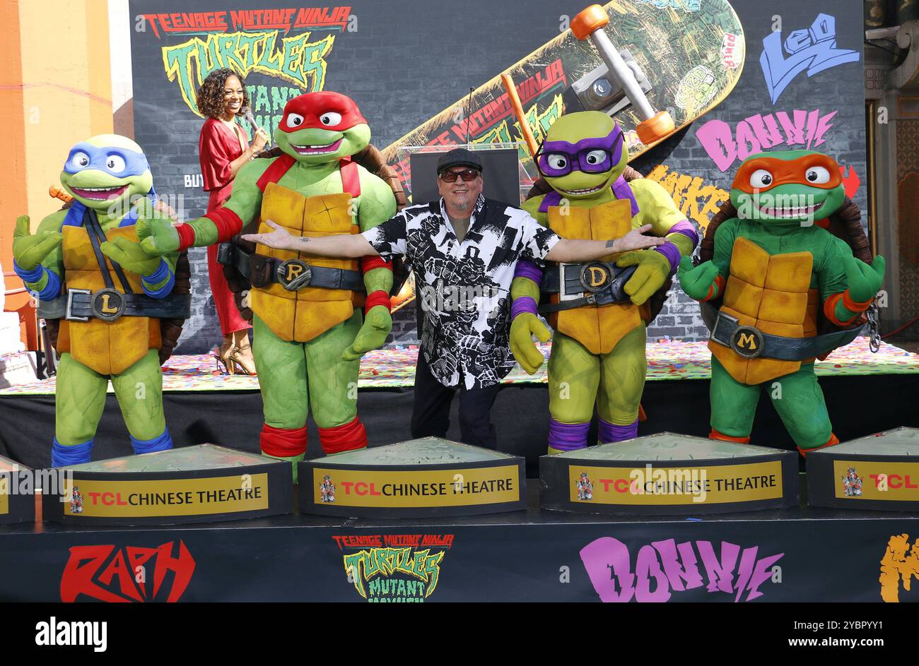 Kevin Eastman at the Teenage Mutant Ninja Turtles Handprint In Cement ...
