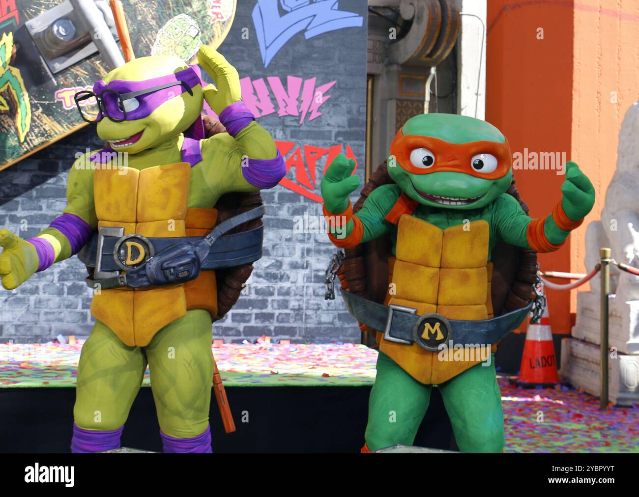 Leonardo, Donatello, Michaelangelo, and Raphael at the Teenage Mutant ...