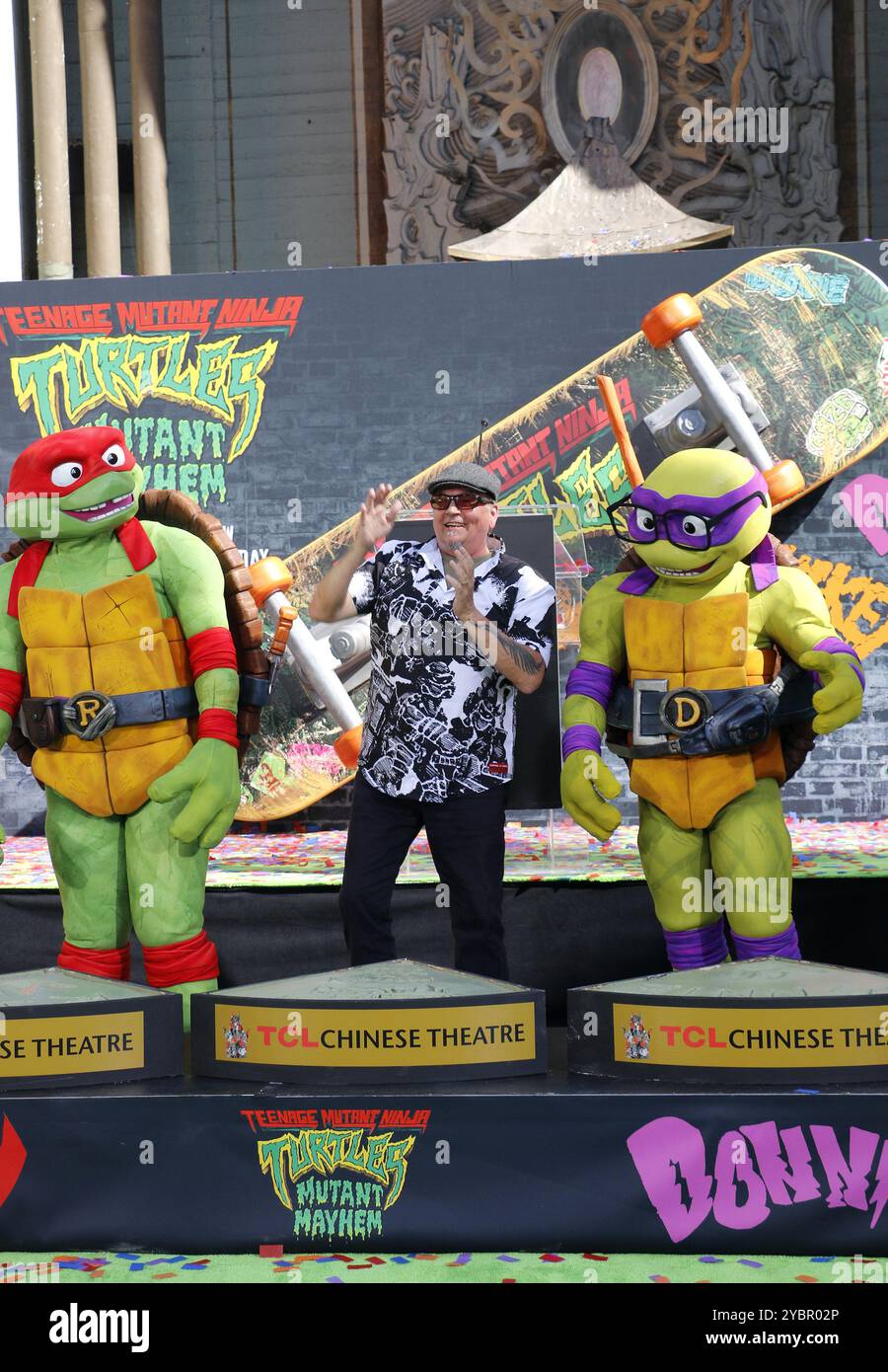 Kevin Eastman at the Teenage Mutant Ninja Turtles Handprint In Cement ...