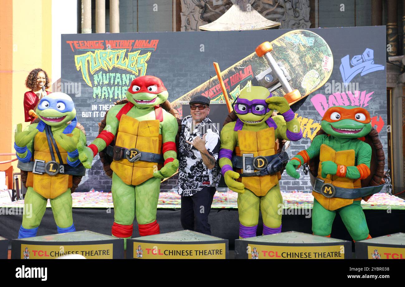 Kevin Eastman at the Teenage Mutant Ninja Turtles Handprint In Cement ...