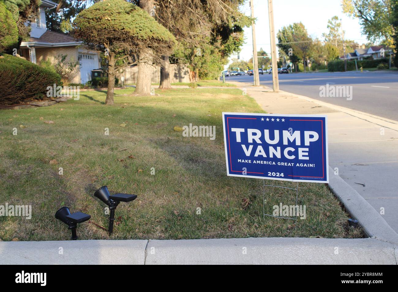 Trump vance sign signage hi-res stock photography and images - Alamy