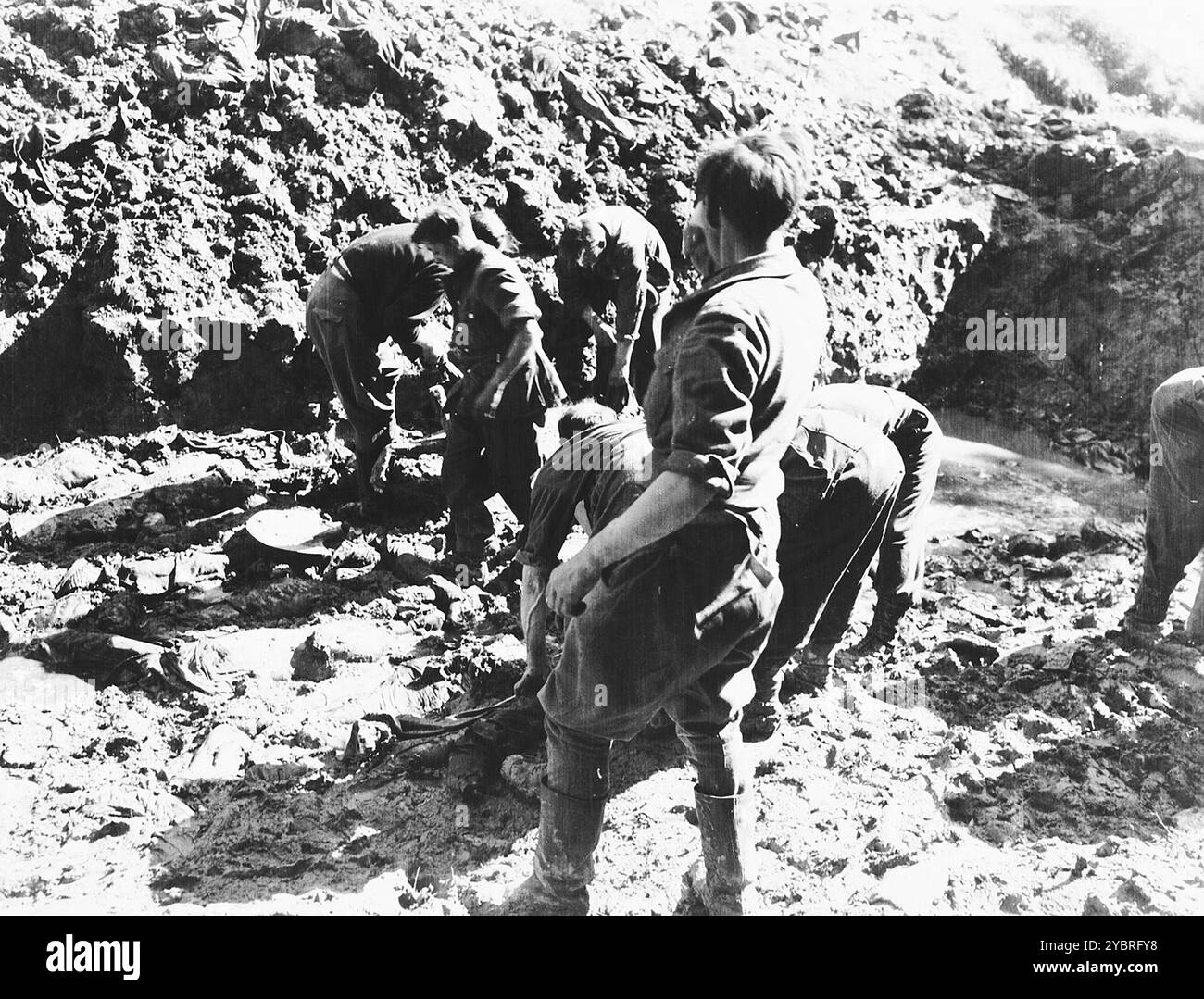 Nazi german mass graves Black and White Stock Photos & Images - Alamy