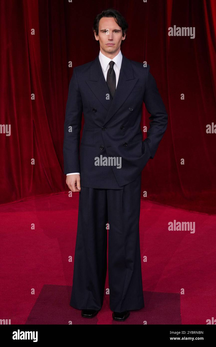 Cory Michael Smith arrives at the fourth annual Academy Museum Gala on ...