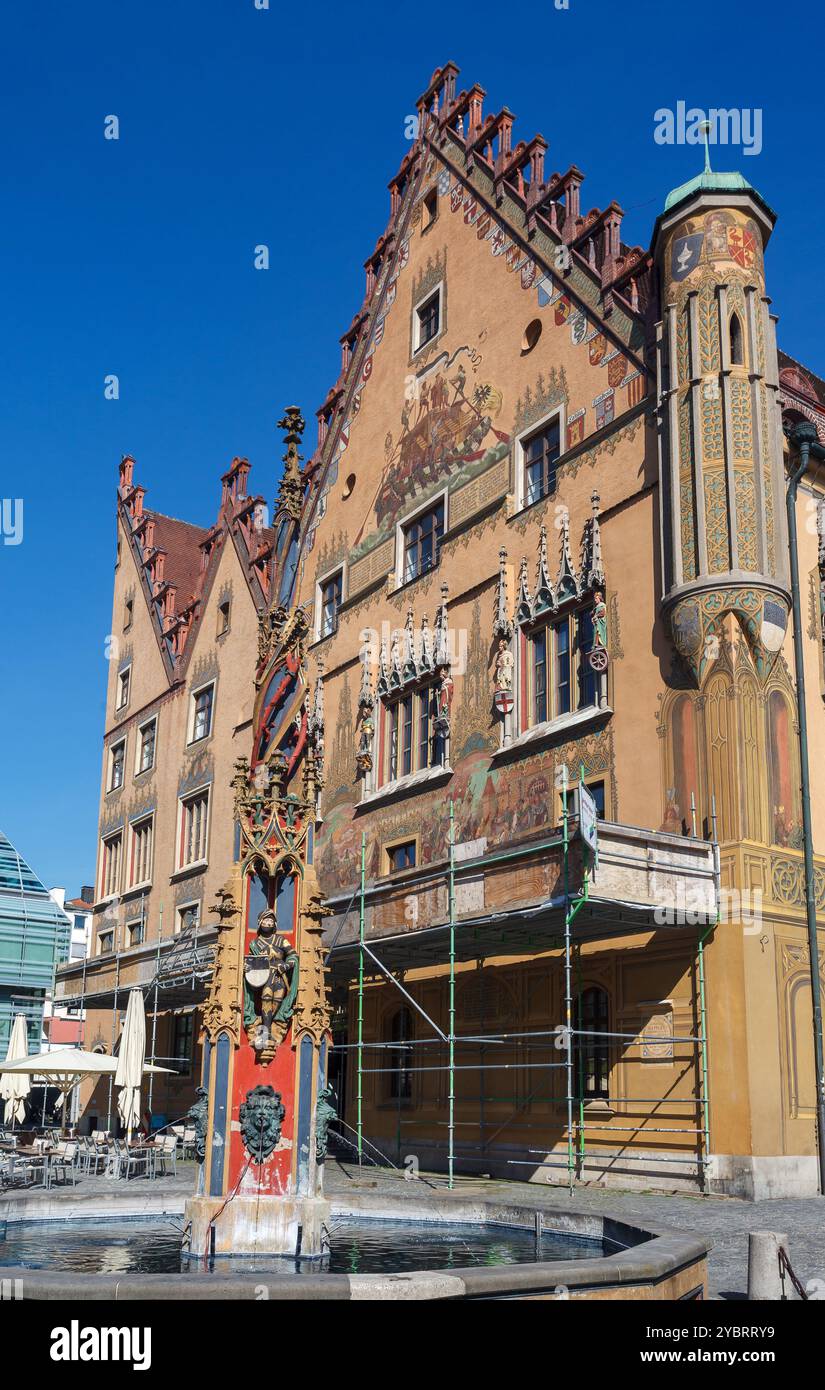 The Ulmer Rathaus Fischkastenbrunnen fountain, the old town hall of the ...