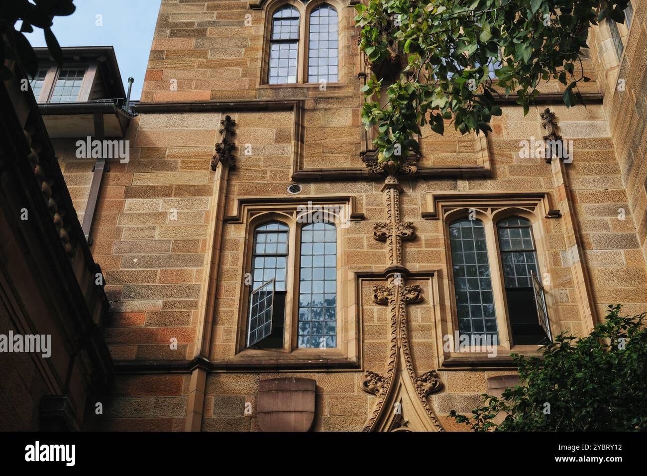 Decorative sandstone details, windows, carving, tracery, Sydney ...