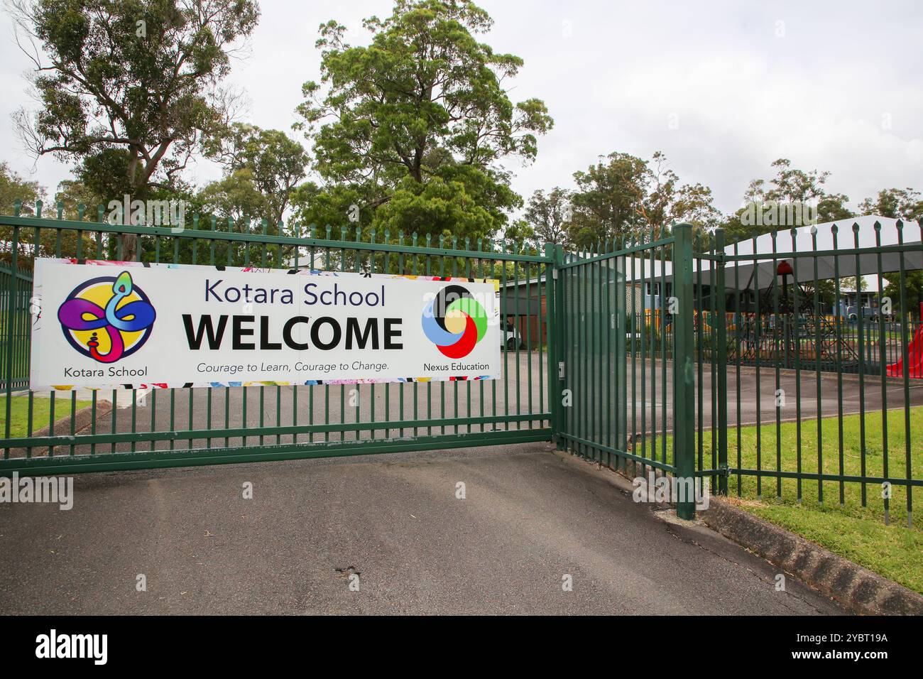 Kotara school hi-res stock photography and images - Alamy